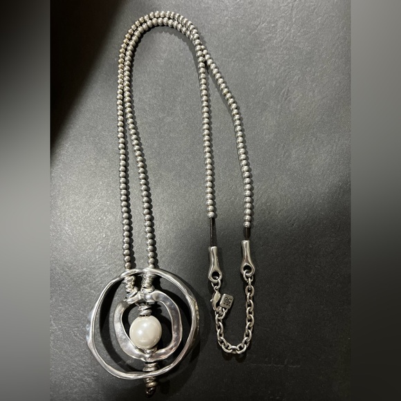 UNO de 50 | Jewelry | Uno De 5 Necklace 9 Long With 2 Wide Pendant With ...